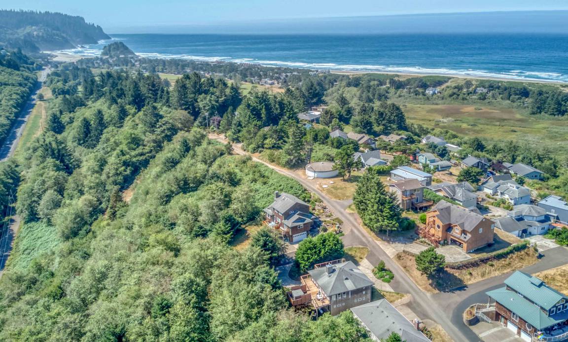 239 M² House ∙ 3 Bedrooms ∙ 8 Guests - Neskowin, OR
