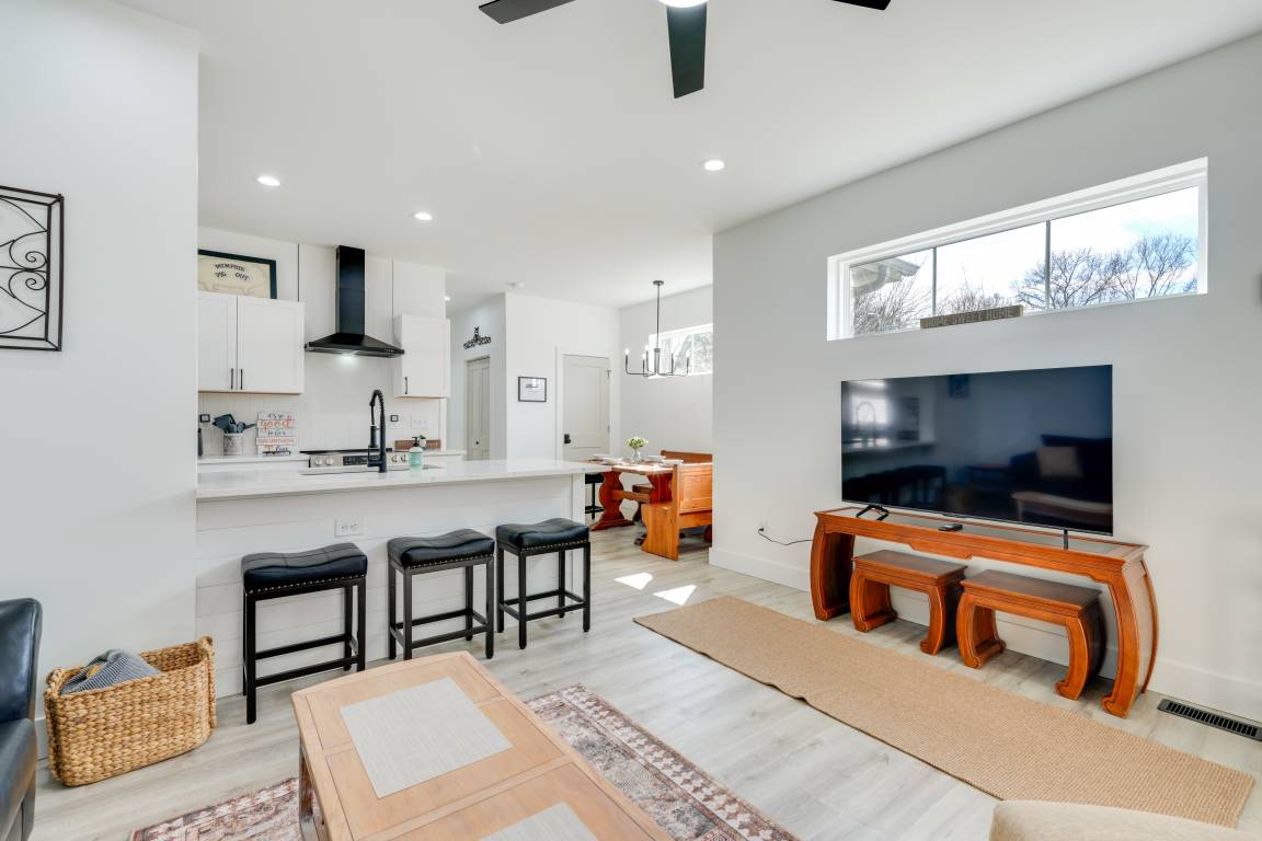 132 M² House ∙ 3 Bedrooms ∙ 6 Guests - Knoxville, TN