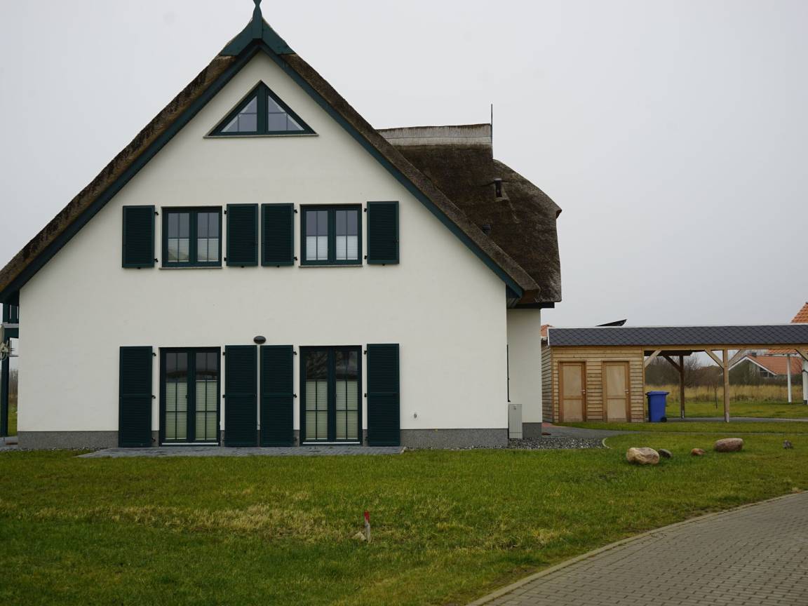 115 M² Ferienhaus ∙ 2 Schlafzimmer ∙ 4 Gäste - Rügen