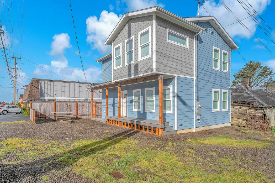 149 M² House ∙ 2 Bedrooms ∙ 6 Guests - Rockaway Beach, OR