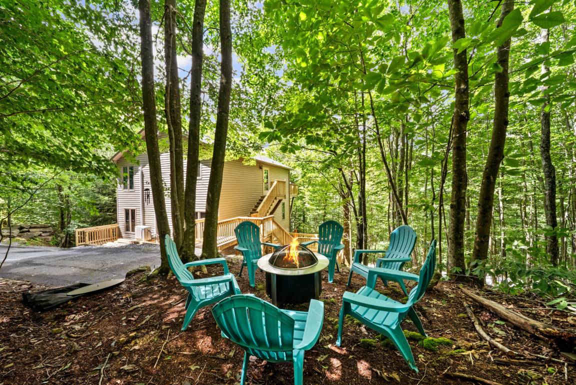 House ∙ 4 Bedrooms ∙ 8 Guests - Beech Mountain, NC