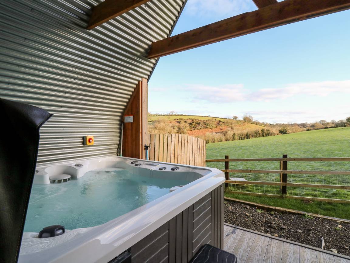 Cottage ∙ 2 Bedrooms ∙ 4 Guests - Llangrannog