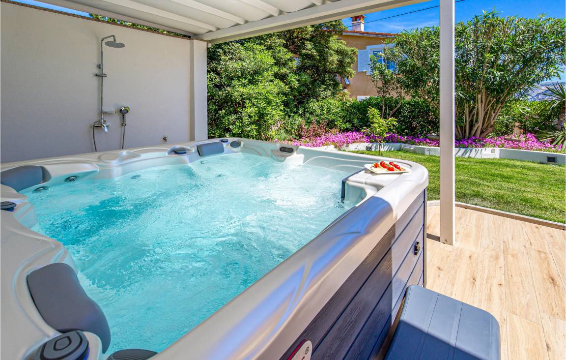 80 M² Maison De Vacances ∙ 1 Chambre ∙ 6 Personnes - Lopar