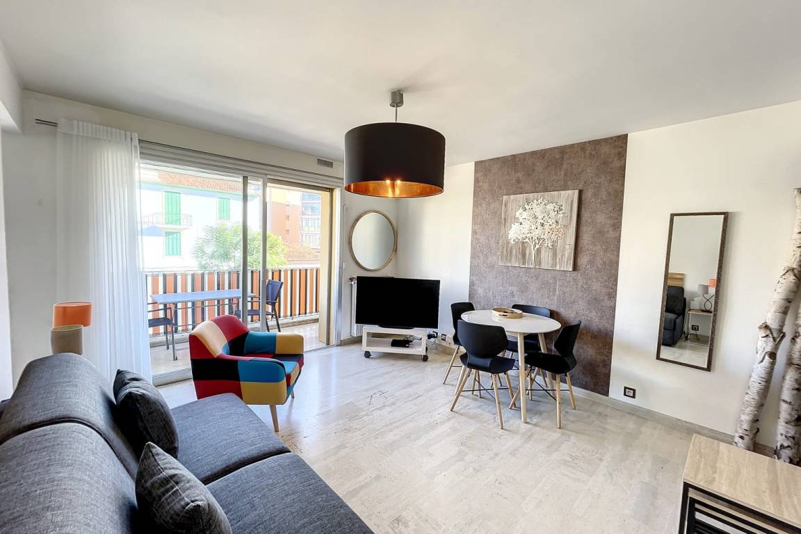 32 M² Studio ∙ 1 Chambre ∙ 2 Personnes - ibis Cannes Centre