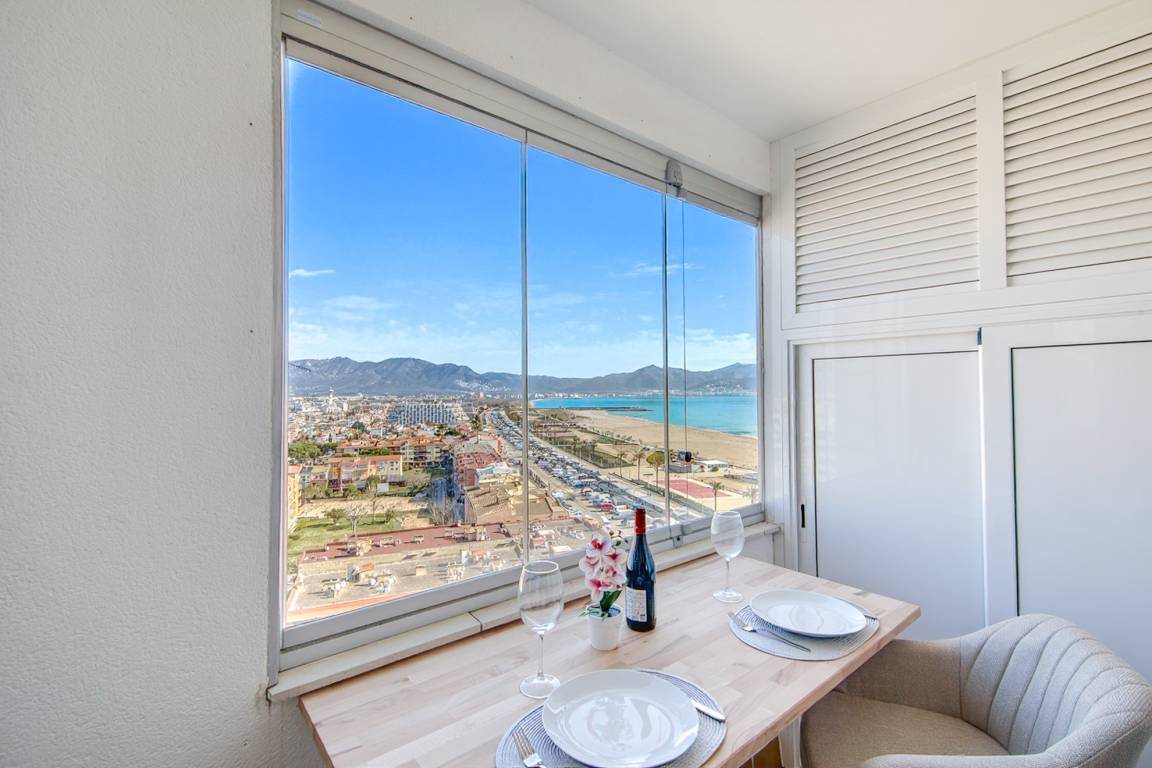48 M² Apartamento ∙ 1 Habitación ∙ 2 Huéspedes - Ampuriabrava
