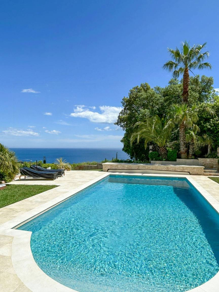 200 M² Maison De Vacances ∙ 3 Chambres ∙ 8 Personnes - Saint-Aygulf
