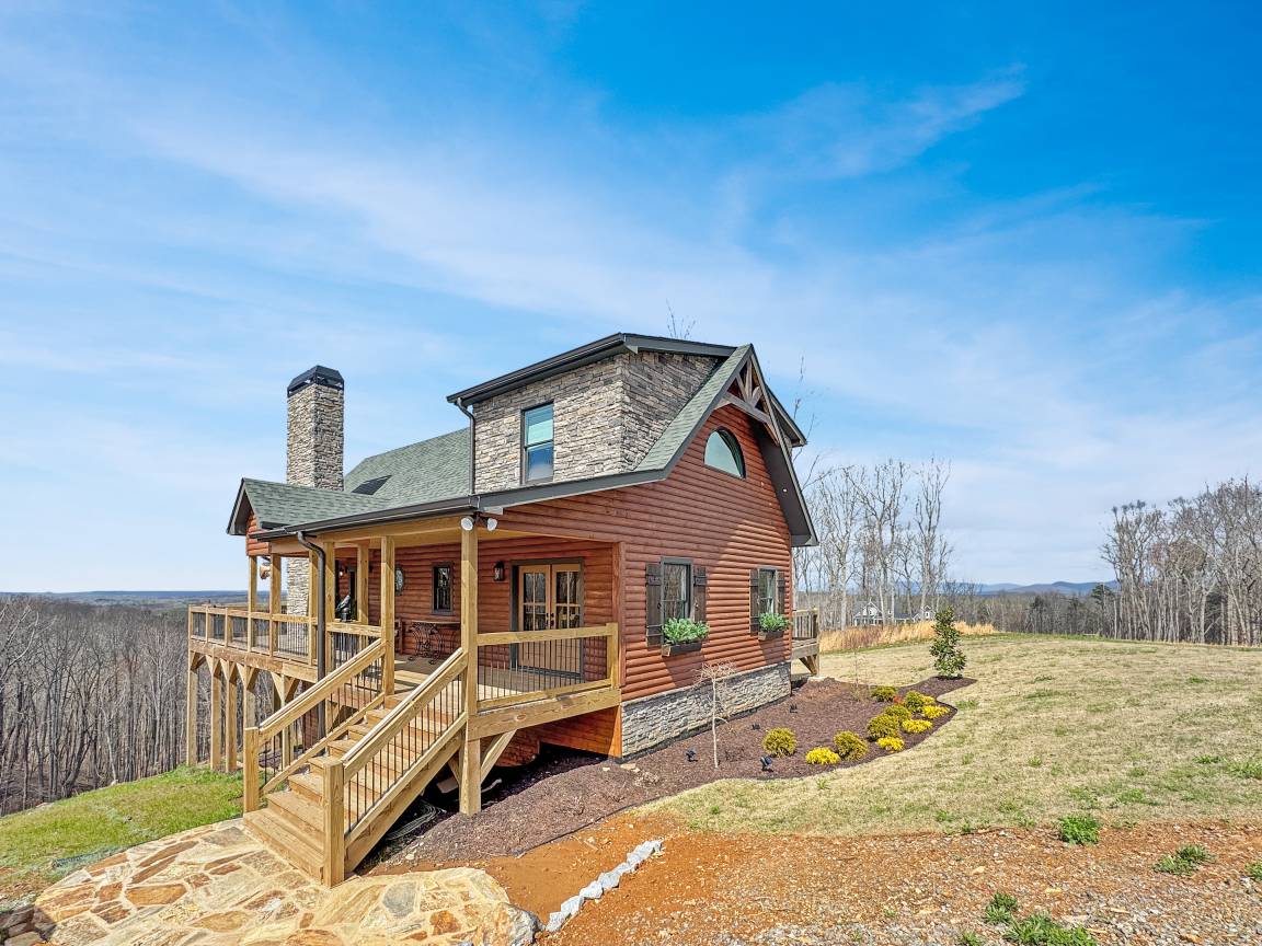 Cabin ∙ 2 Bedrooms ∙ 5 Guests - Jasper, GA