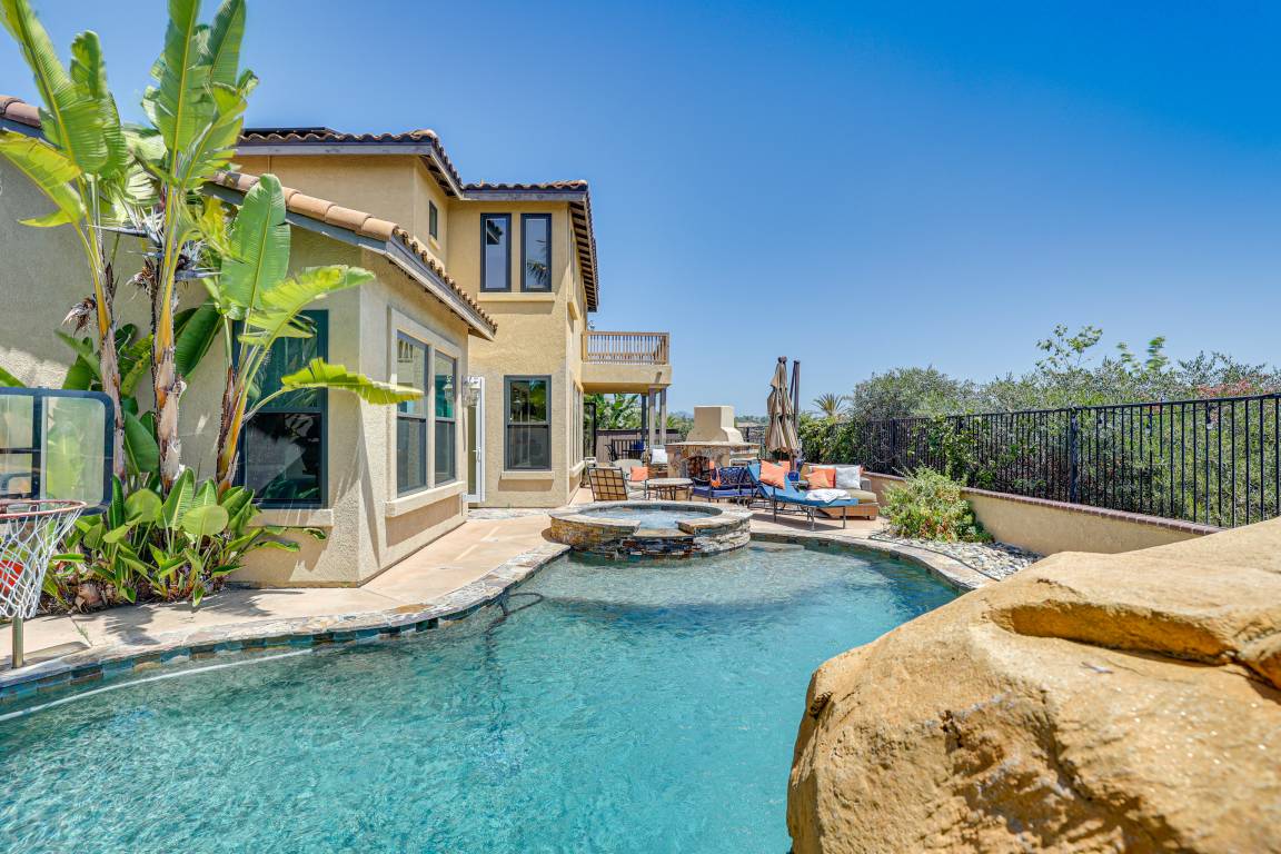 297 M² House ∙ 4 Bedrooms ∙ 8 Guests - Encinitas, CA