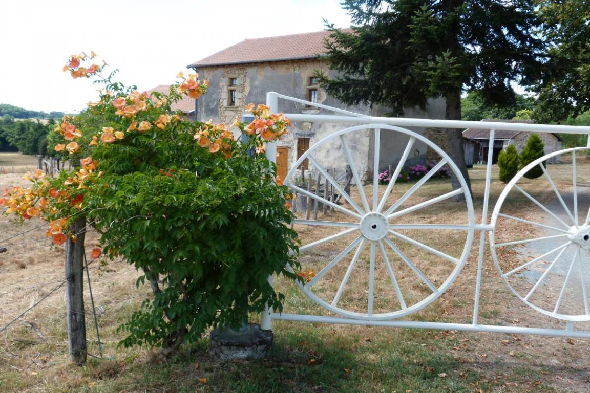 80 M² Gîte ∙ 3 Chambres ∙ 5 Personnes - Dordogne