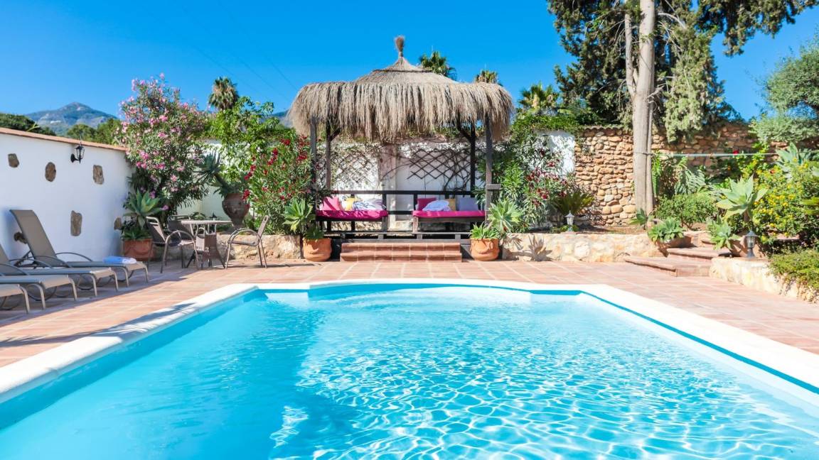180 M² Talo ∙ 4 Makuuhuonetta ∙ 10 Vierasta - Alhaurín de la Torre