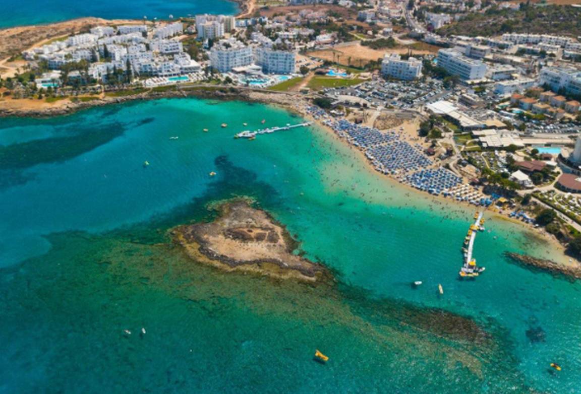 120 M² Villa ∙ 3 Bedrooms ∙ 6 Guests - Protaras
