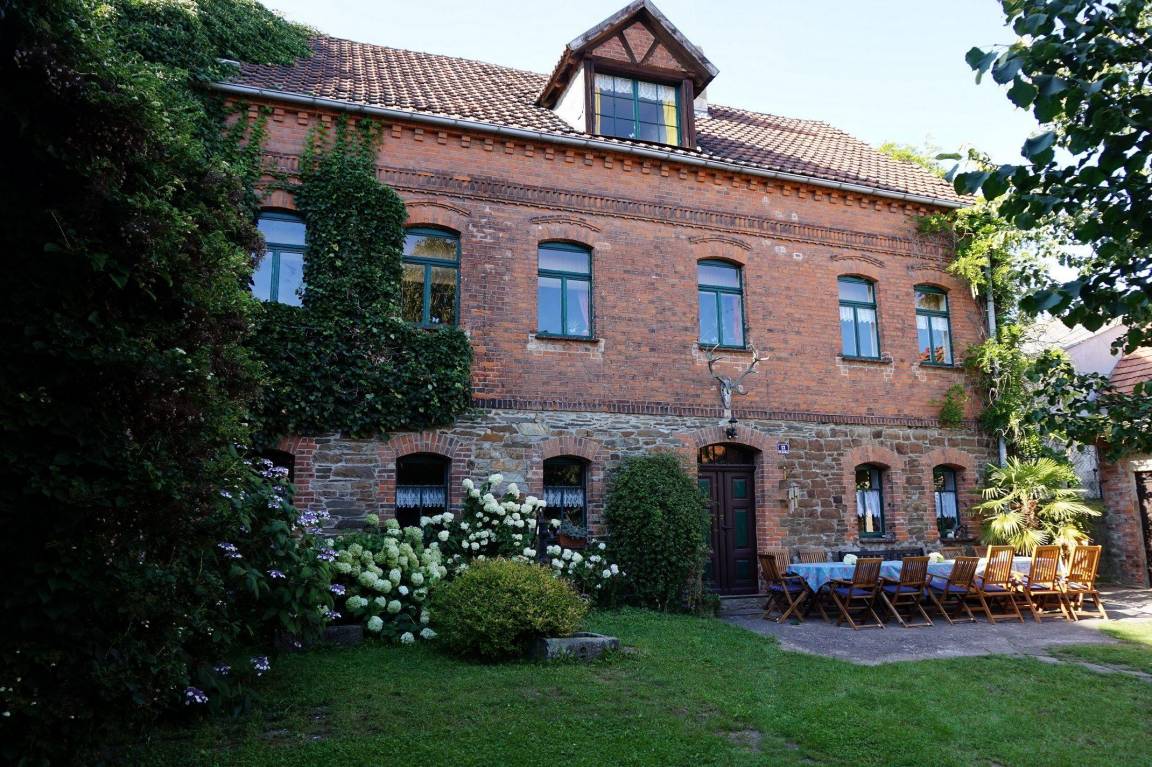 158 M² Ferienhaus ∙ 6 Schlafzimmer ∙ 15 Gäste - Wallhausen