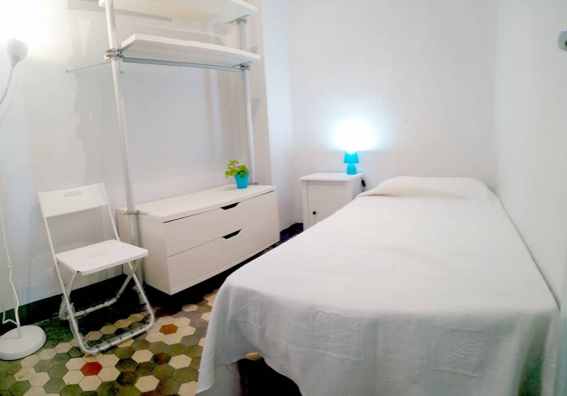 160 M² Privatzimmer ∙ 1 Schlafzimmer ∙ 1 Gast - Valencia