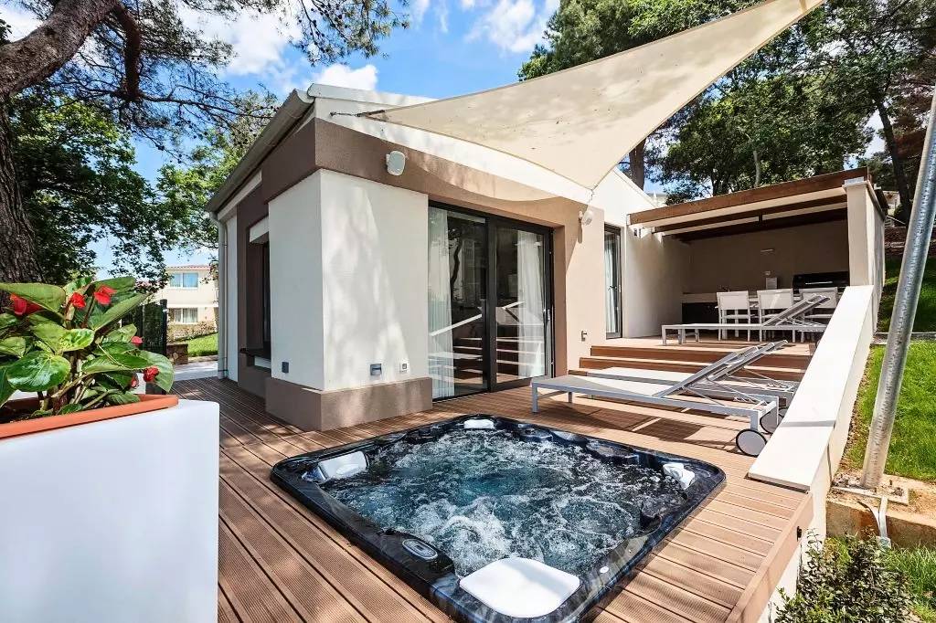 54 M² Casa ∙ 2 Habitaciones ∙ 6 Huéspedes - Poreč