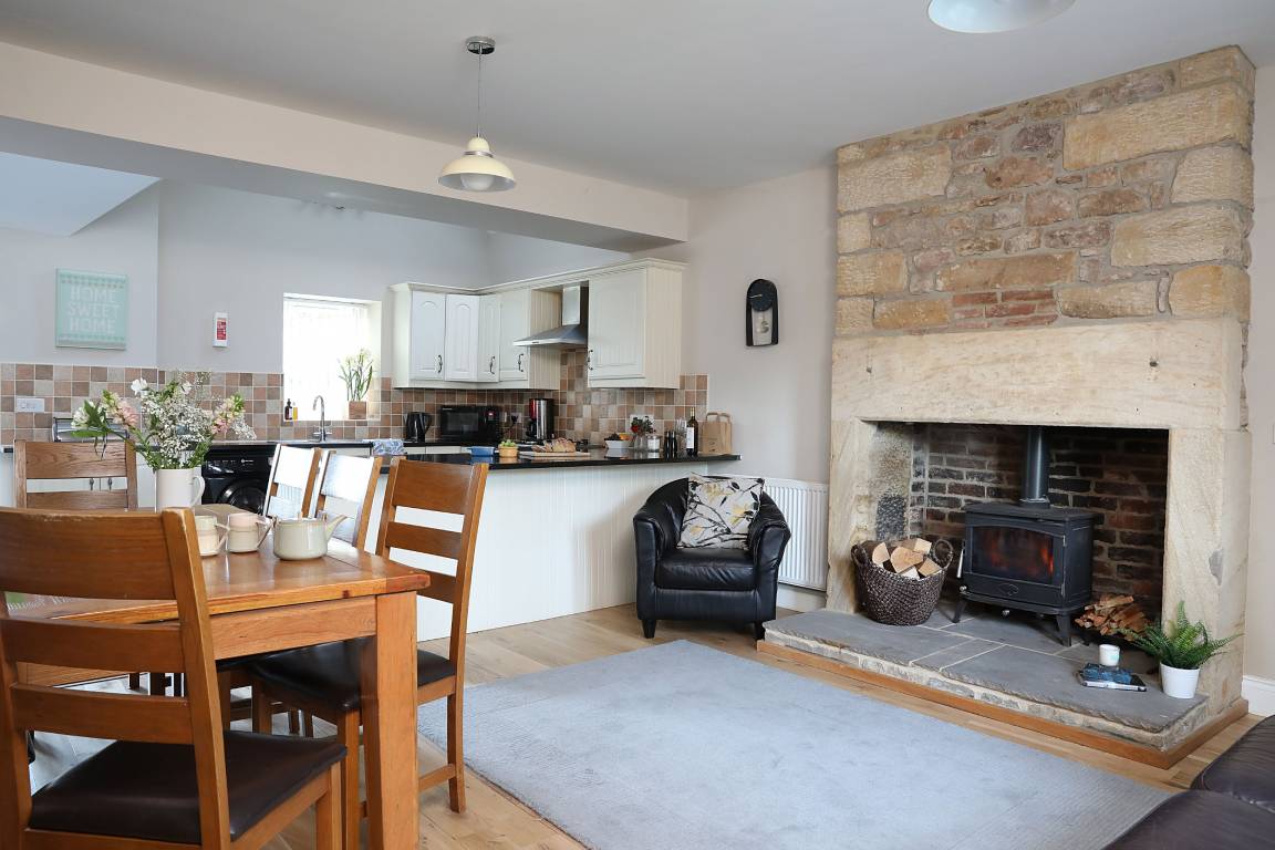 Cottage ∙ 4 Bedrooms ∙ 8 Guests - London