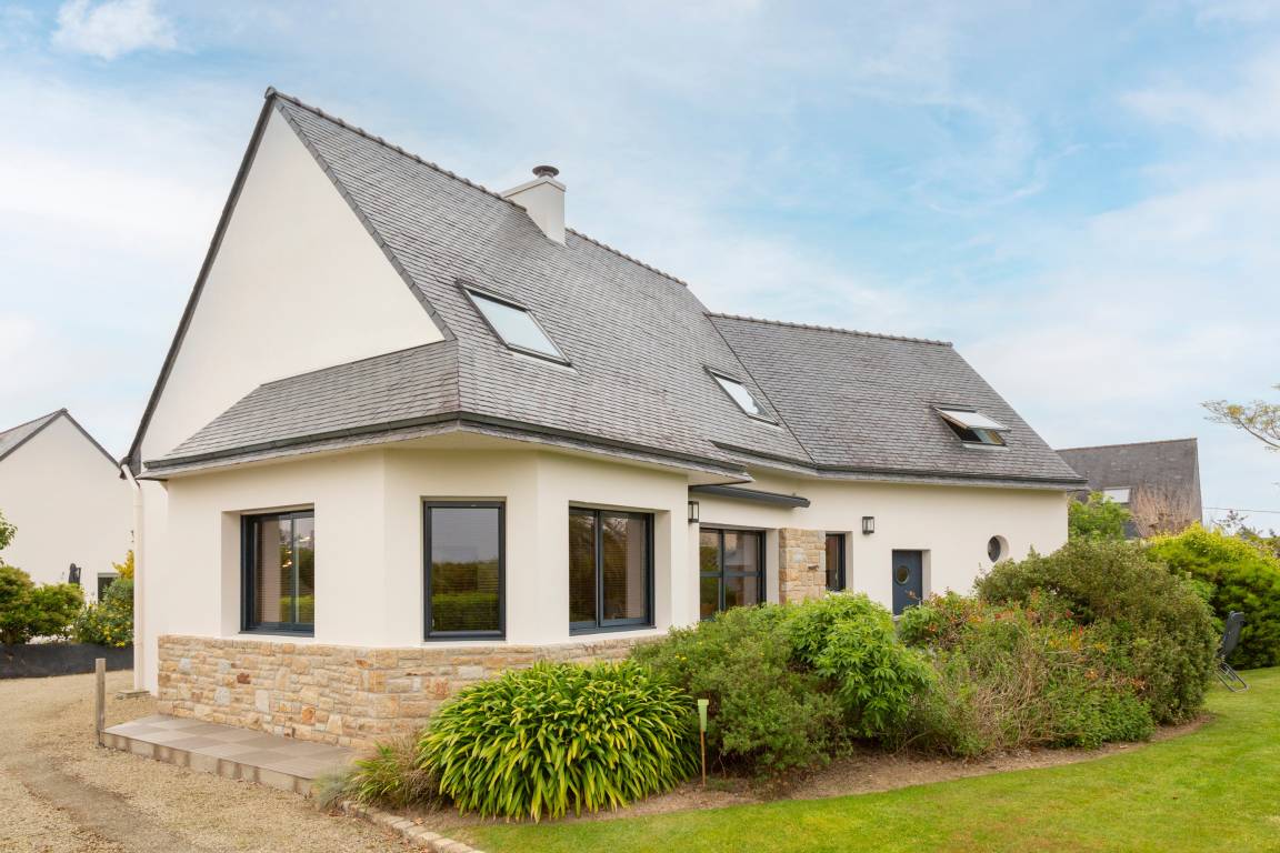 129 M² House ∙ 4 Bedrooms ∙ 8 Guests - Loctudy