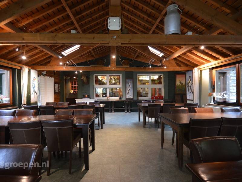 Maison De Vacances ∙ 16 Chambres ∙ 32 Personnes - La Roche-en-Ardenne