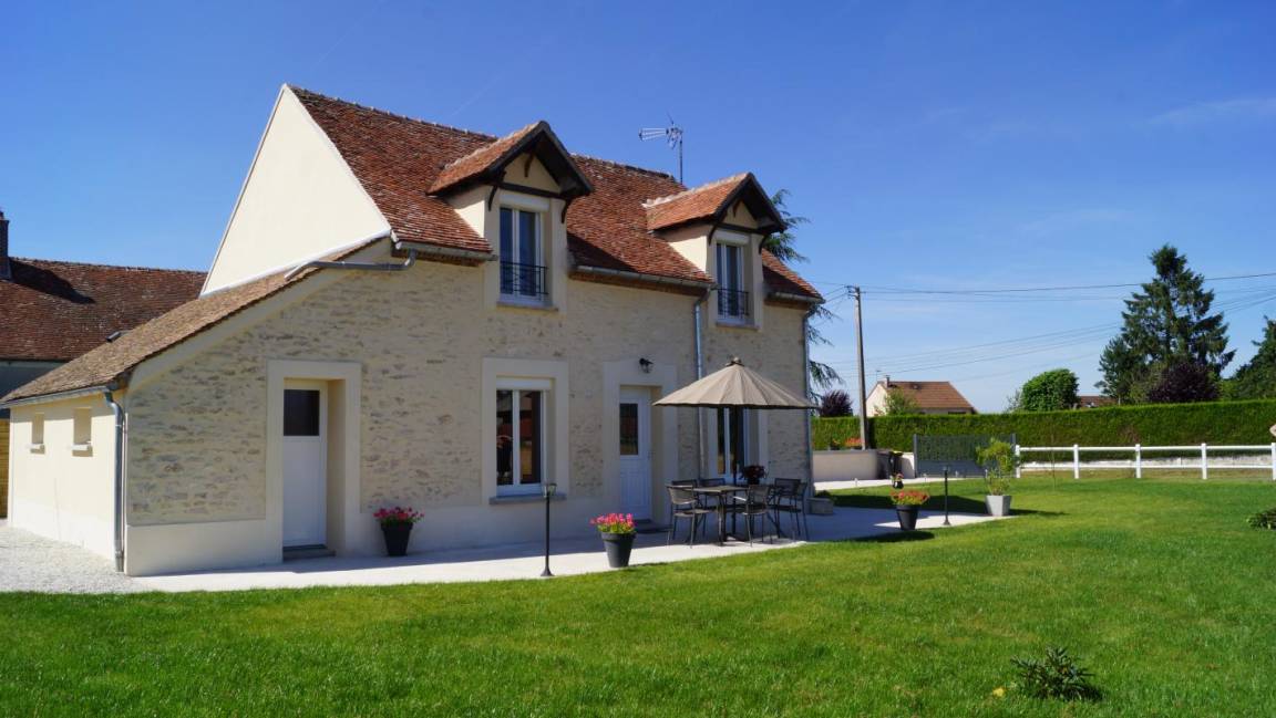 110 M² Gîte ∙ 3 Chambres ∙ 6 Personnes - Seine-et-Marne