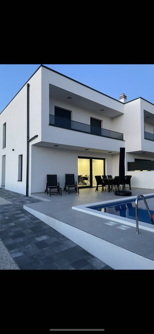 House ∙ 3 Bedrooms ∙ 6 Guests - Vodice
