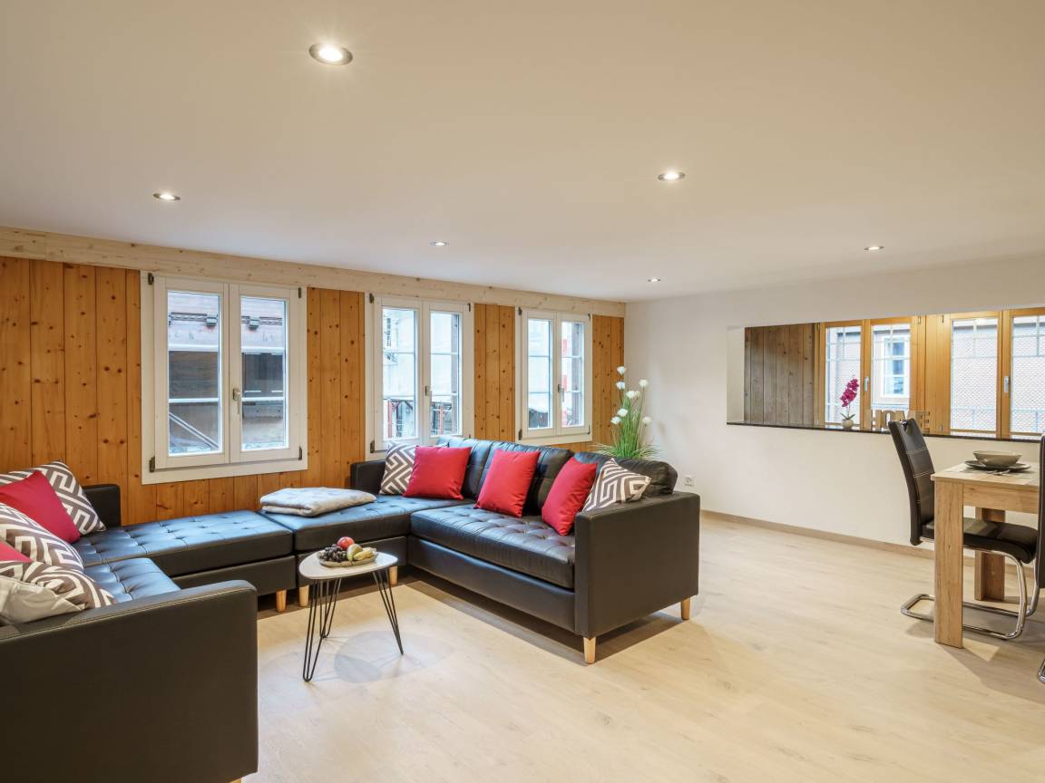 175 M² House ∙ 6 Bedrooms ∙ 10 Guests - Brienz