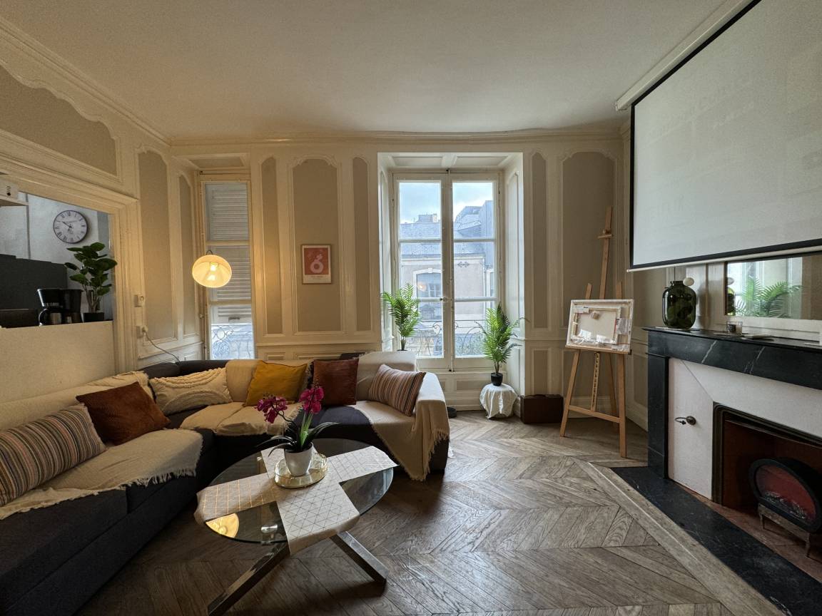 180 M² Villa ∙ 8 Makuuhuonetta ∙ 24 Vierasta - Sarthe