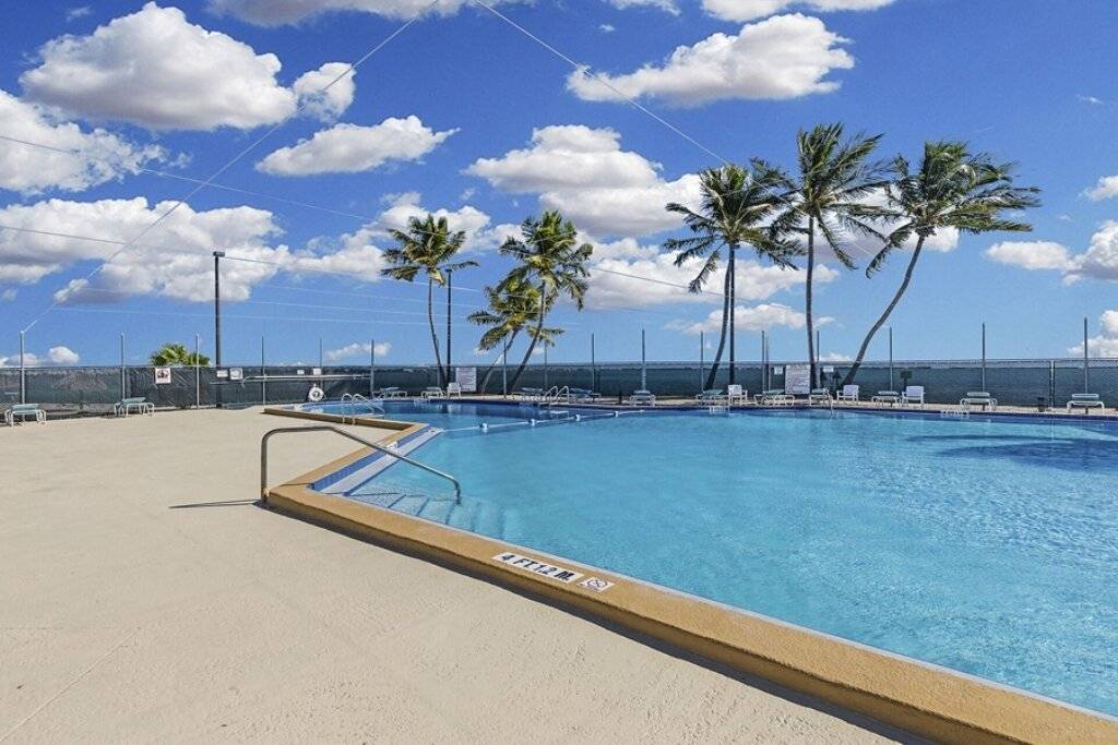 House ∙ 2 Bedrooms ∙ 4 Guests - Big Pine Key, FL