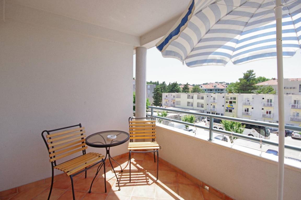 Ferienwohnung ∙ 1 Schlafzimmer ∙ 4 Gäste - Promajna