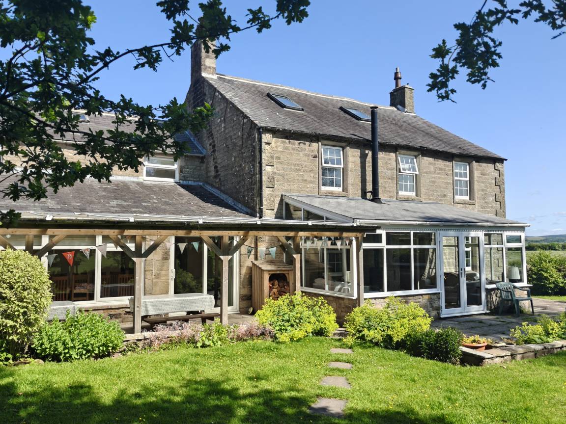Cottage ∙ 7 Bedrooms ∙ 15 Guests - Northumberland