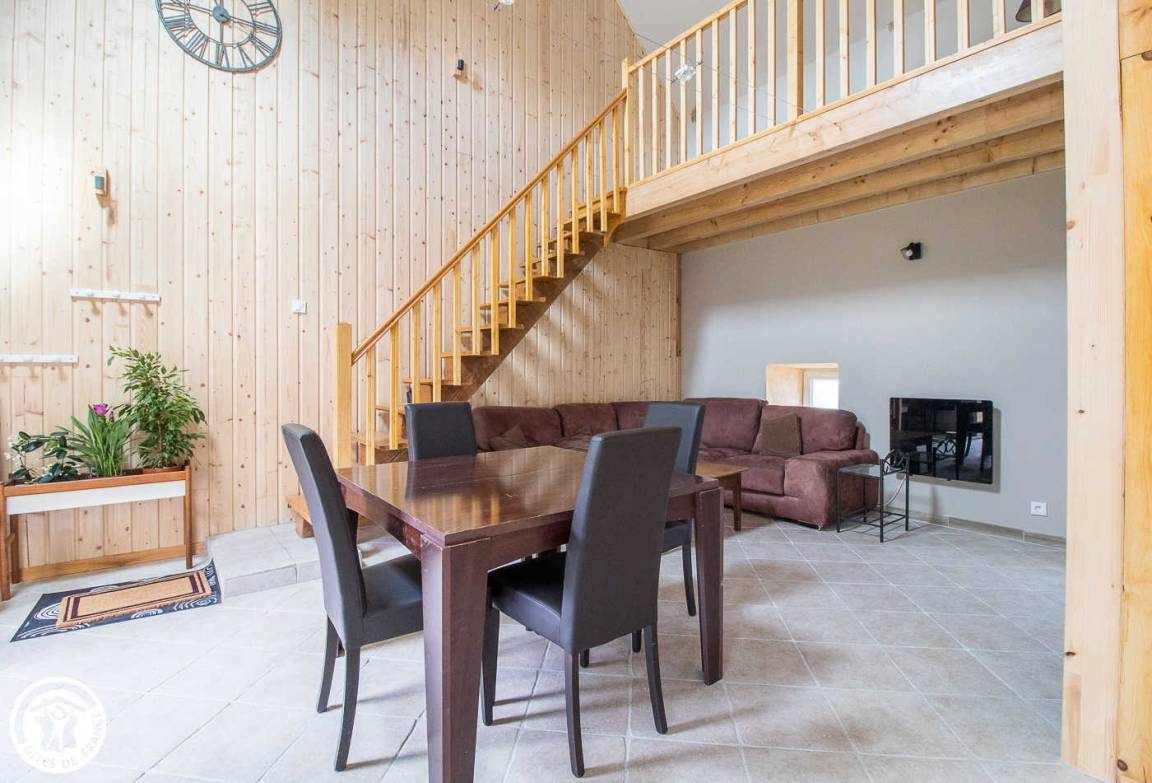 125 M² Gîte ∙ 4 Slaapkamers ∙ 10 Gasten - Auvergne