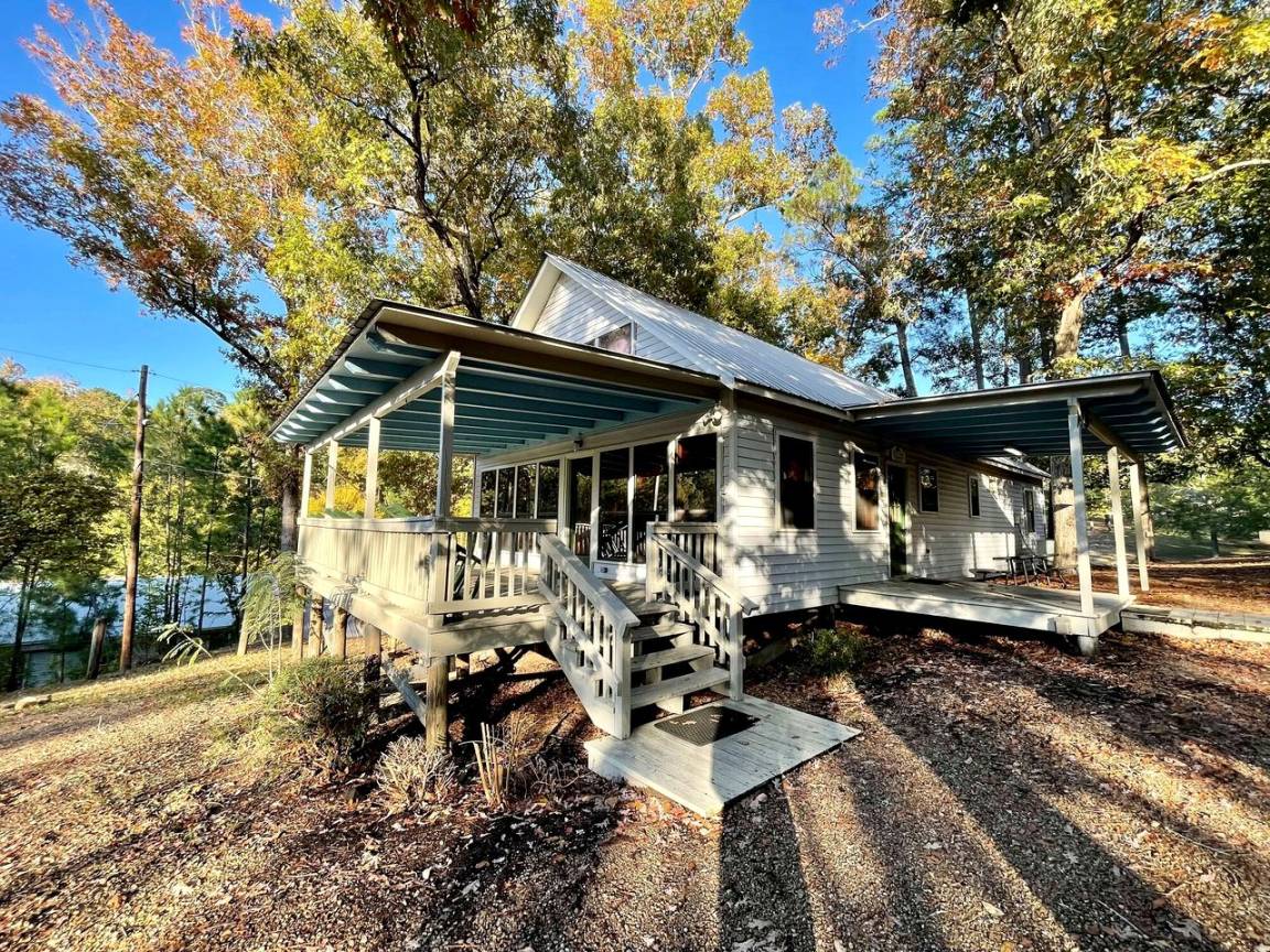 House ∙ 4 Bedrooms ∙ 13 Guests - Louisiana