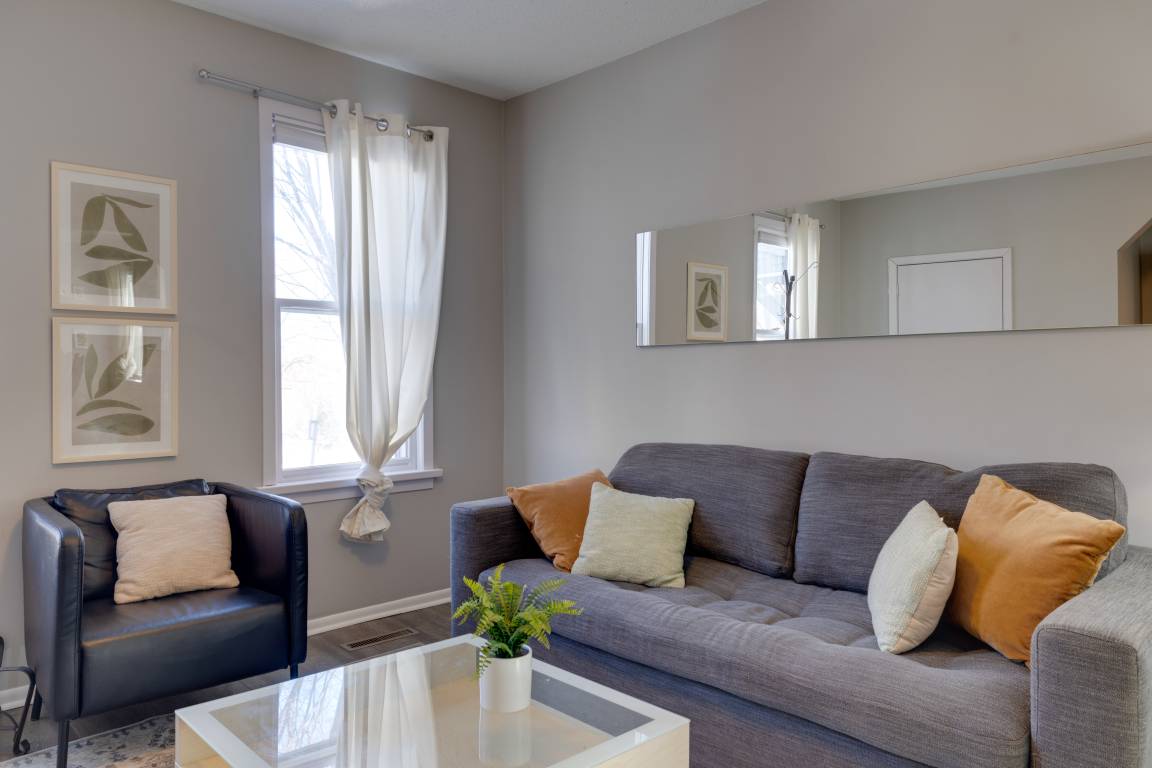 65 M² Ferienwohnung ∙ 1 Schlafzimmer ∙ 2 Gäste - Minneapolis, MN