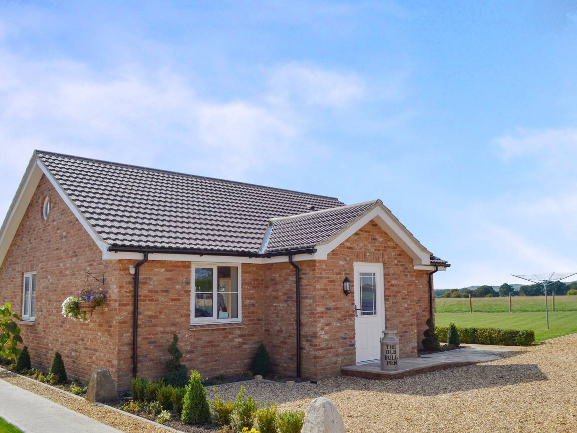 Cottage ∙ 3 Bedrooms ∙ 6 Guests - Wiltshire