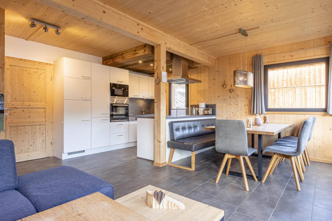 92 M² House ∙ 4 Bedrooms ∙ 8 Guests - Navis