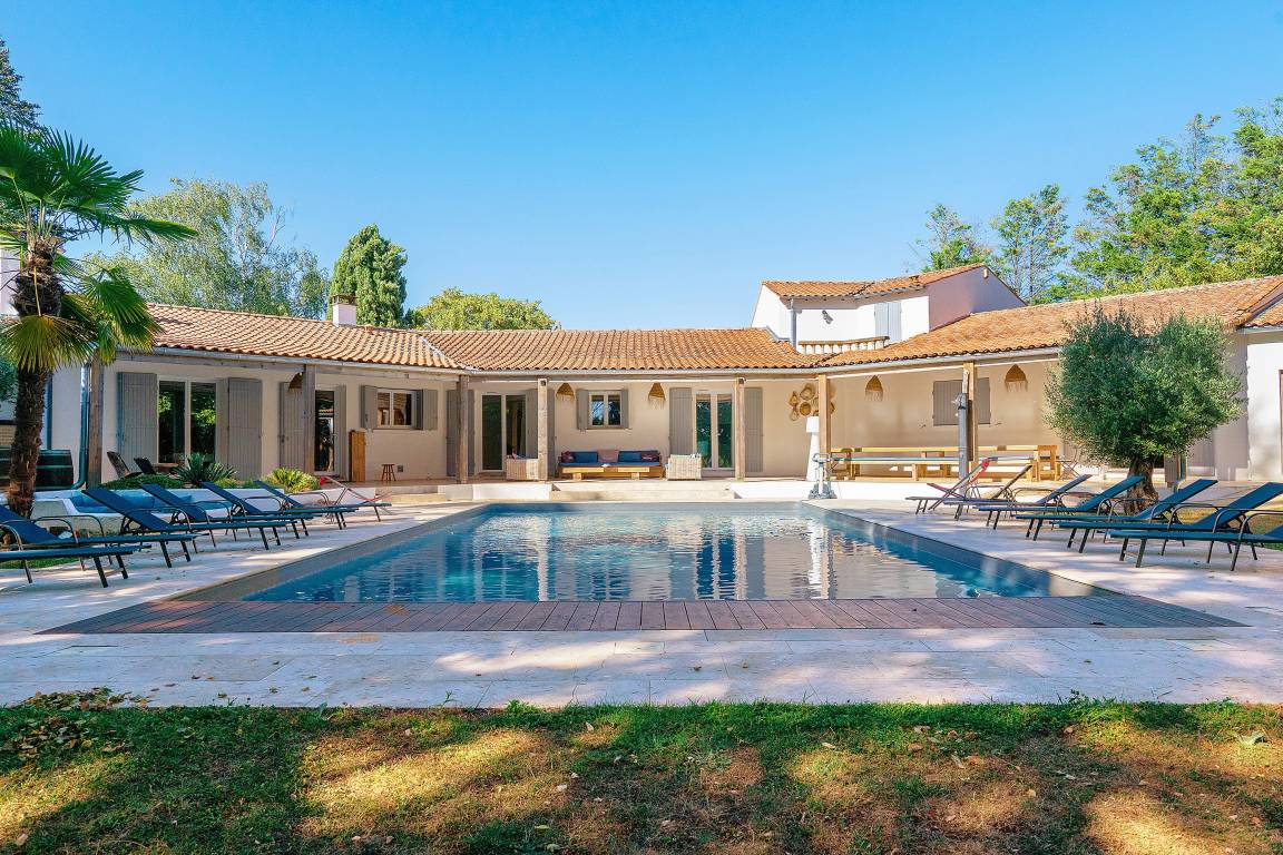 292 M² Casa Vacanza ∙ 9 Camere Da Letto ∙ 18 Ospiti - Saintes