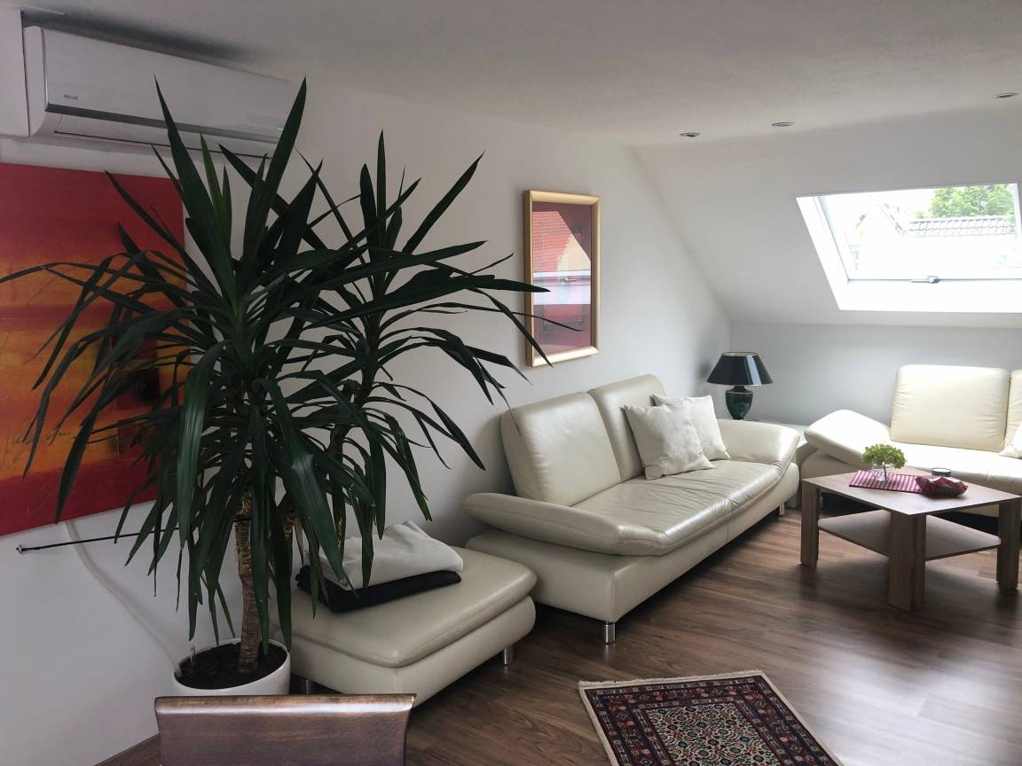 75 M² Apartment ∙ 2 Bedrooms ∙ 4 Guests - Zirndorf