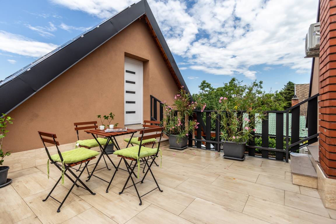 80 M² Ferienwohnung ∙ 2 Schlafzimmer ∙ 6 Gäste - Badacsony