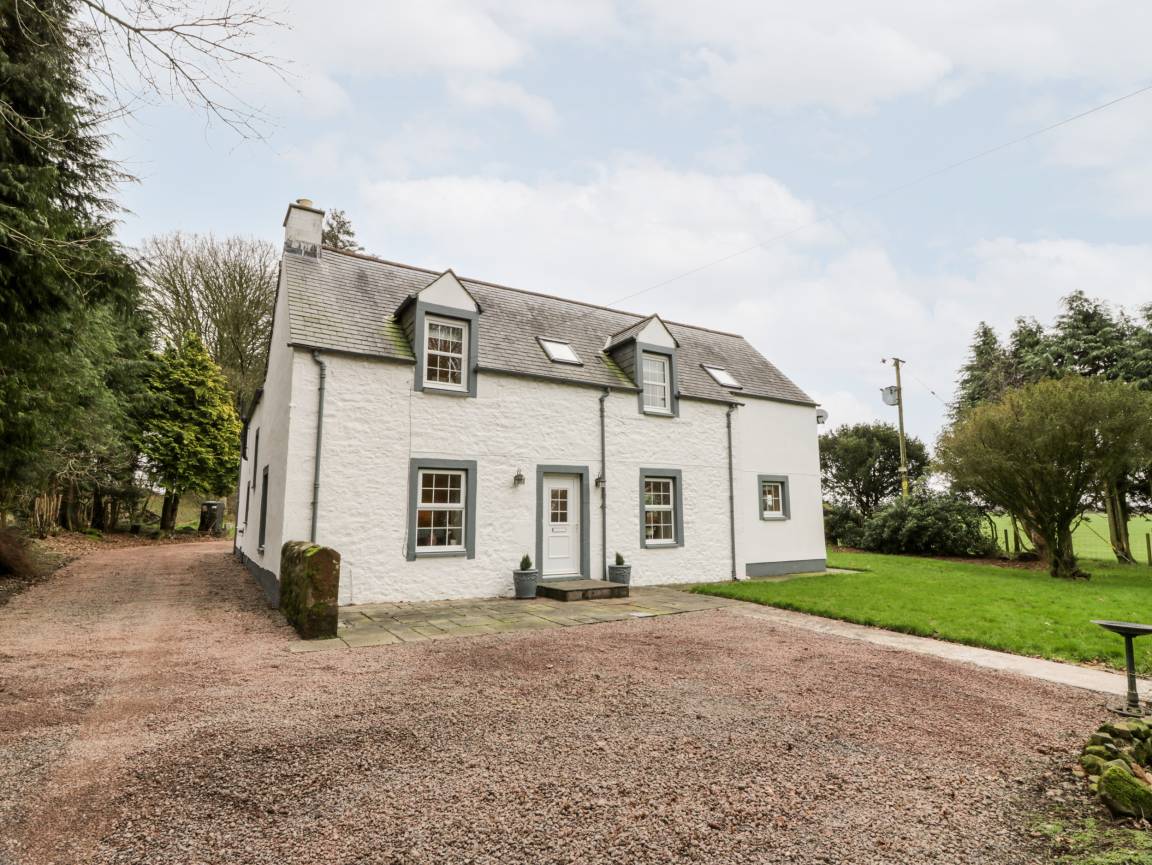 Cottage ∙ 4 Bedrooms ∙ 8 Guests - Lockerbie