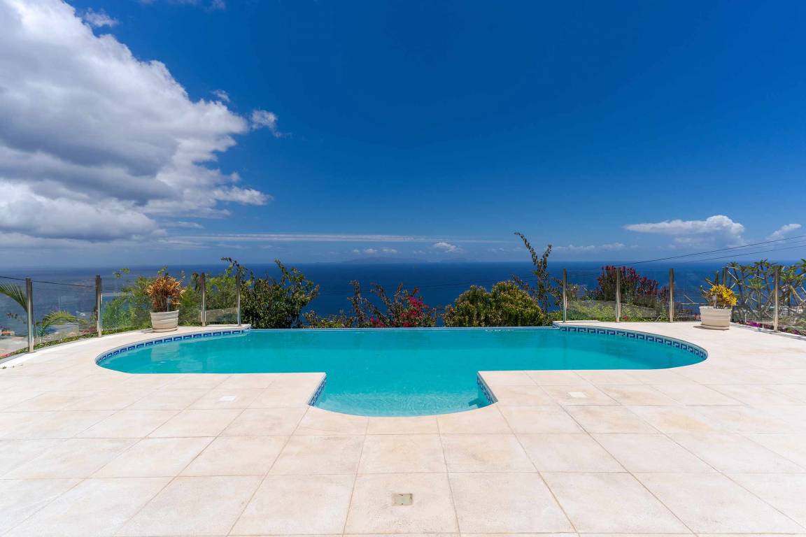 300 M² House ∙ 3 Bedrooms ∙ 6 Guests - Madeira