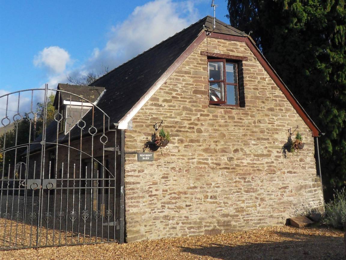 Cottage ∙ 2 Bedrooms ∙ 4 Guests - Crickhowell