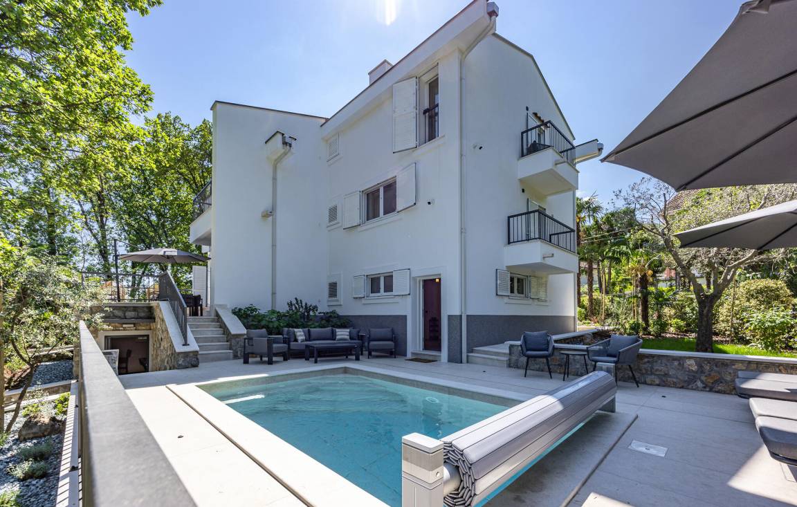 250 M² Huis ∙ 5 Slaapkamers ∙ 10 Gasten - Mošćenička Draga