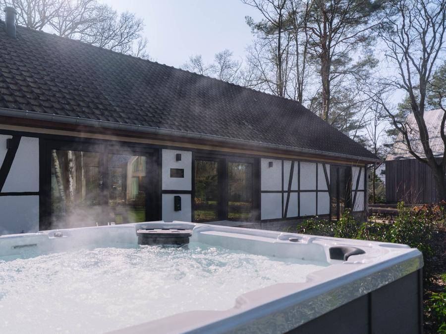 Villa ∙ 4 Bedrooms ∙ 8 Guests - Hasselt