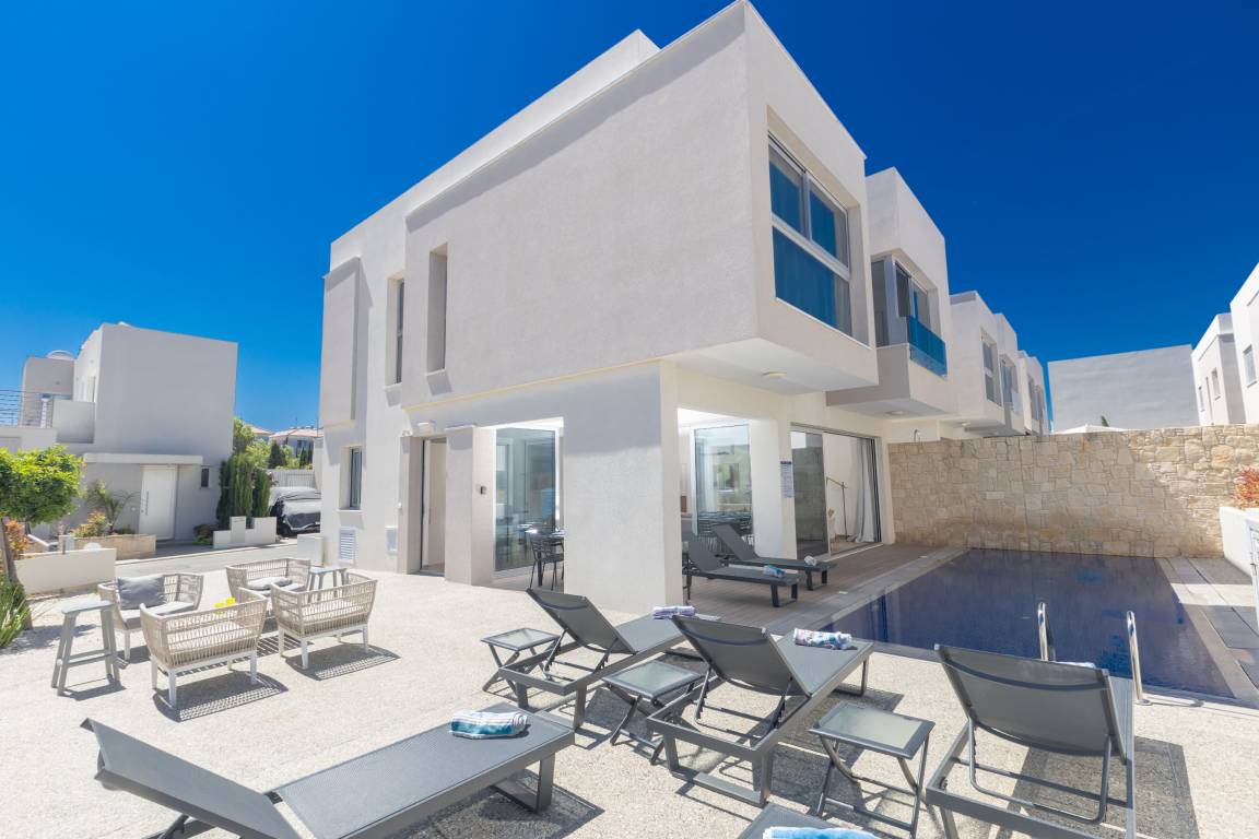Cottage ∙ 4 Bedrooms ∙ 9 Guests - Greece