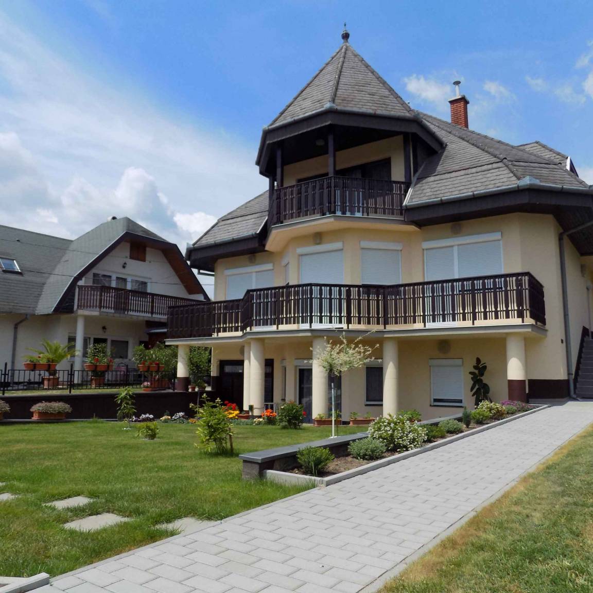 100 M² Appartement ∙ 2 Chambres ∙ 4 Personnes - Keszthely