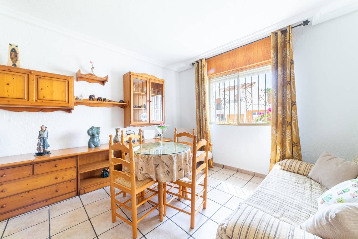 108 M² Casa ∙ 4 Habitaciones ∙ 5 Huéspedes - Níjar