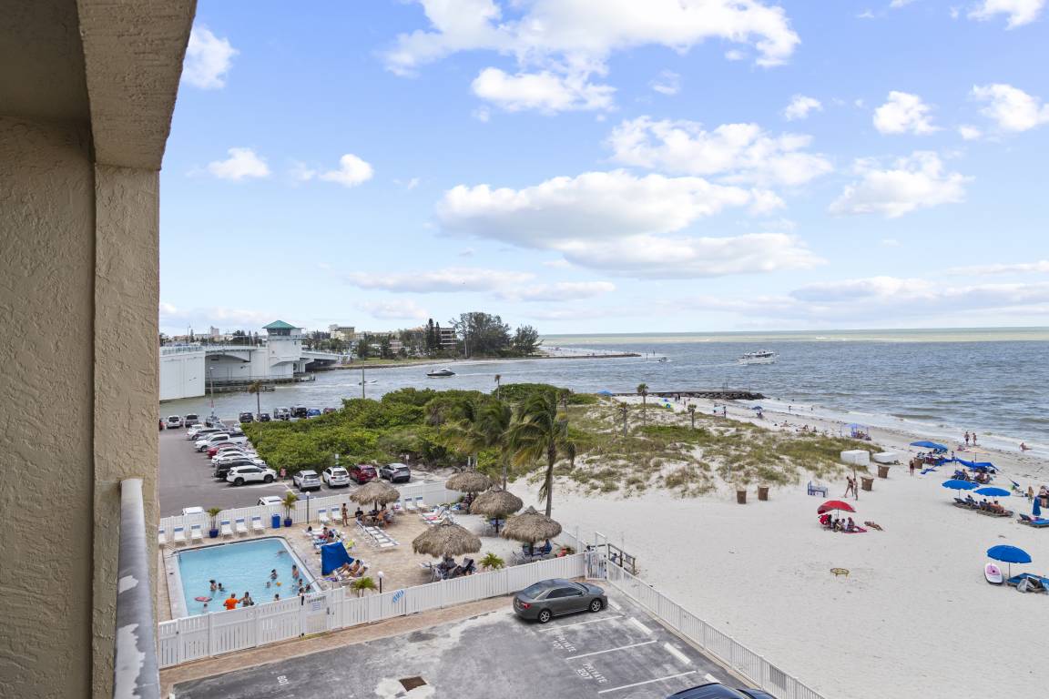 126 M² Appartement ∙ 3 Slaapkamers ∙ 8 Gasten - Madeira Beach, FL