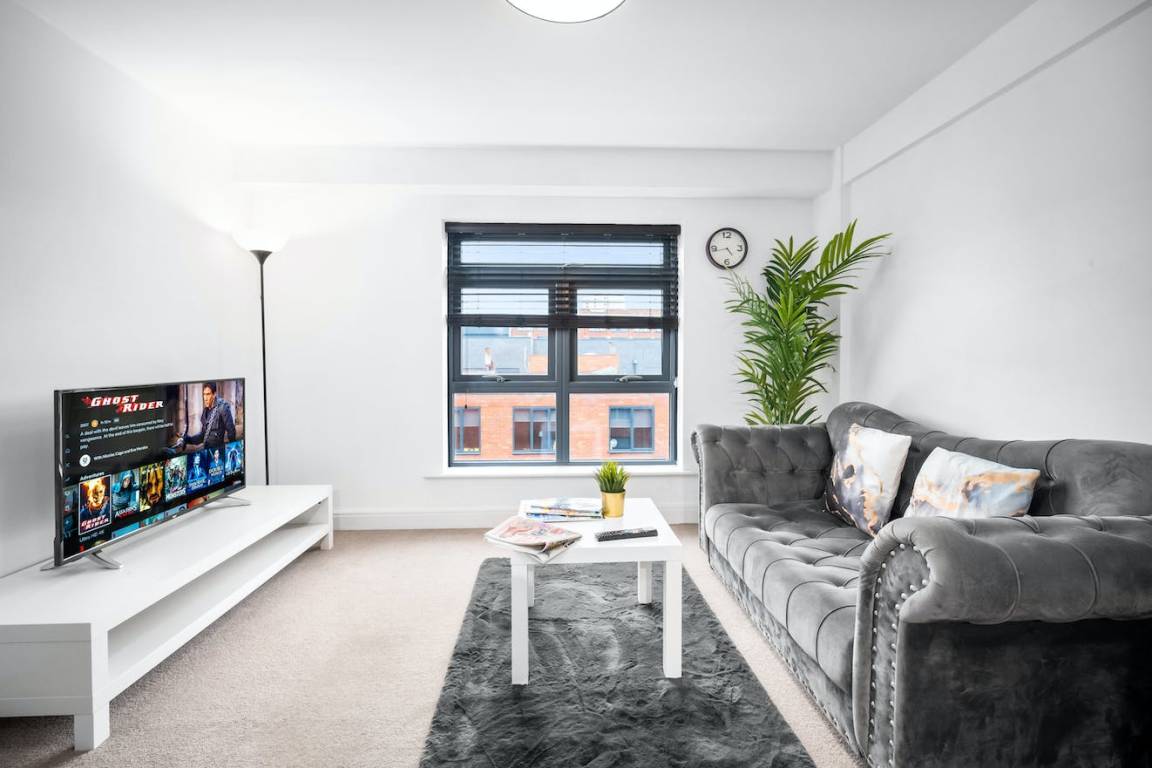 92 M² Apartment ∙ 2 Bedrooms ∙ 4 Guests - New Street Station - Birmingham