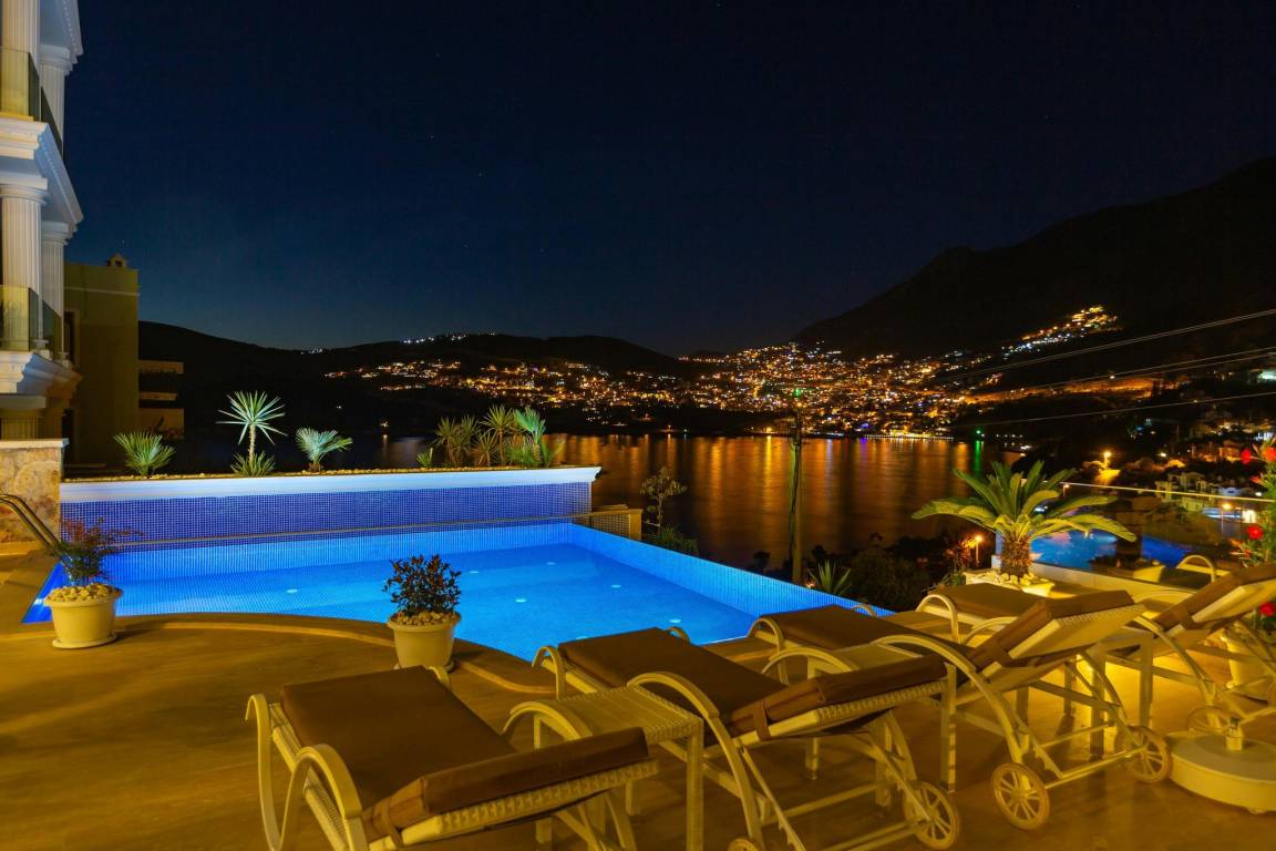 Villa ∙ 5 Bedrooms ∙ 10 Guests - Kalkan