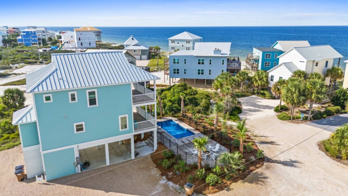 House ∙ 4 Bedrooms ∙ 15 Guests - Cape San Blas, FL