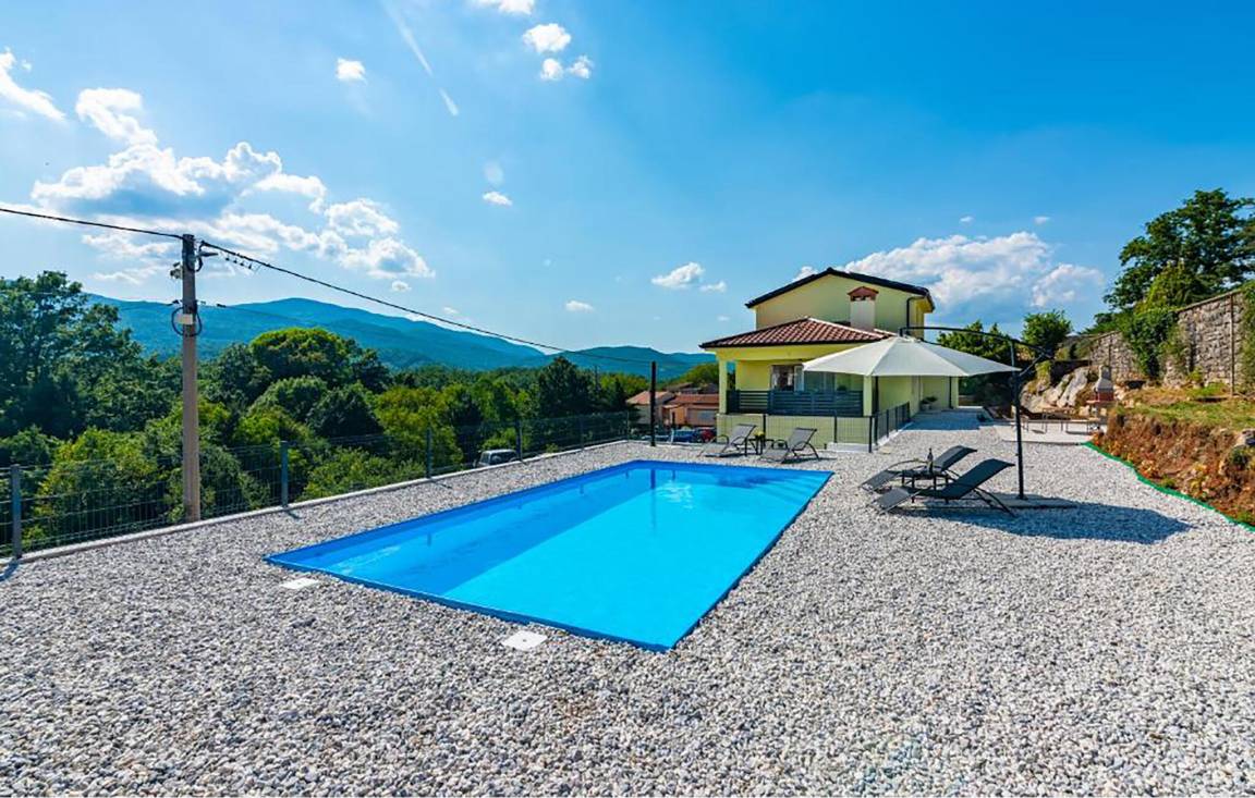 125 M² Maisonette ∙ 3 Bedrooms ∙ 5 Guests - Rijeka