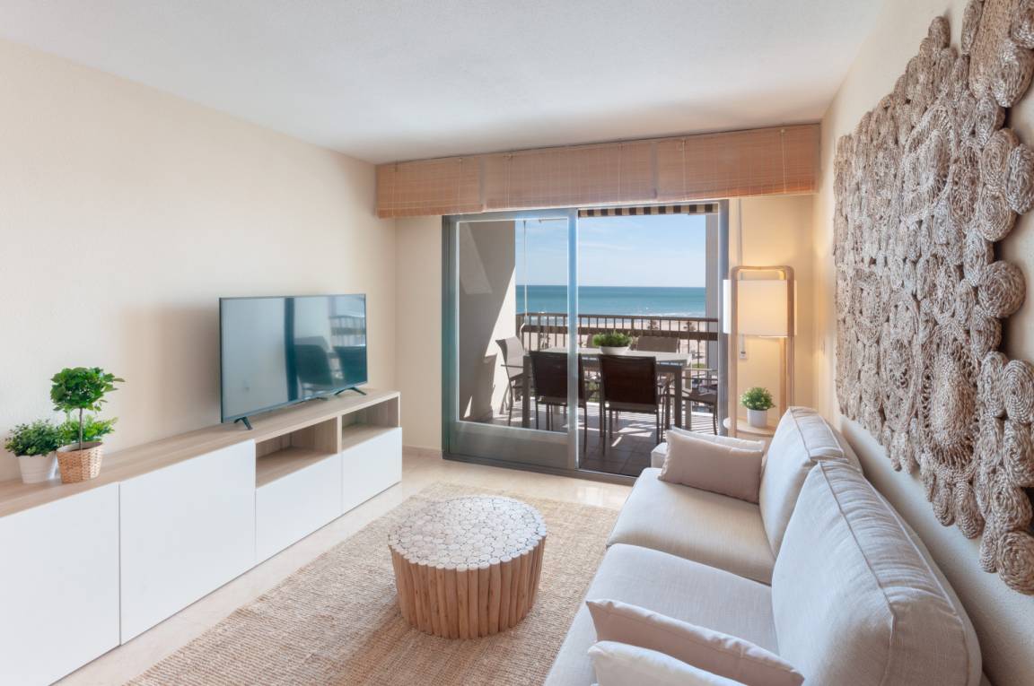90 M² Apartment ∙ 3 Bedrooms ∙ 6 Guests - Gandia